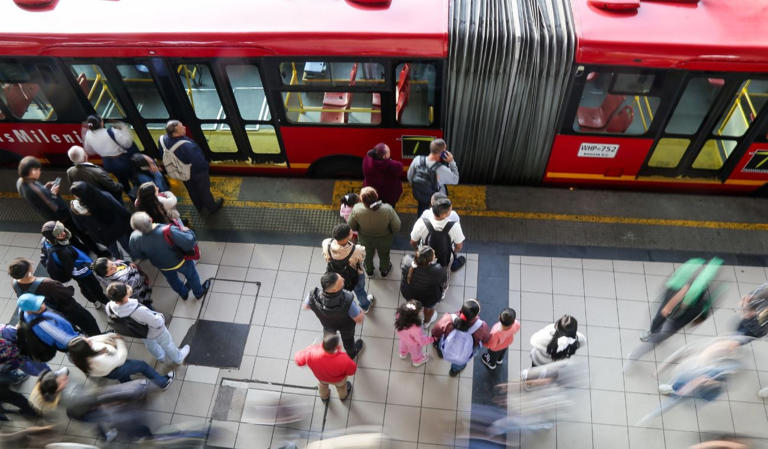 Colados en TransMilenio la tendrán de pa' arriba: Concejo aprueba ...