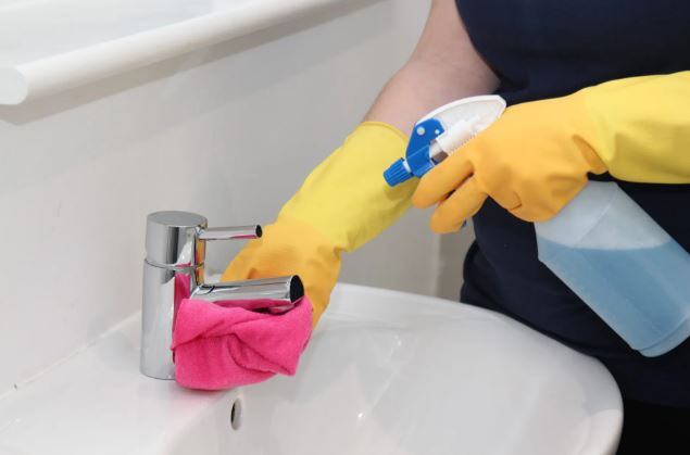 Descubre el infalible método para evitar sarro en las llaves del lavabo ...