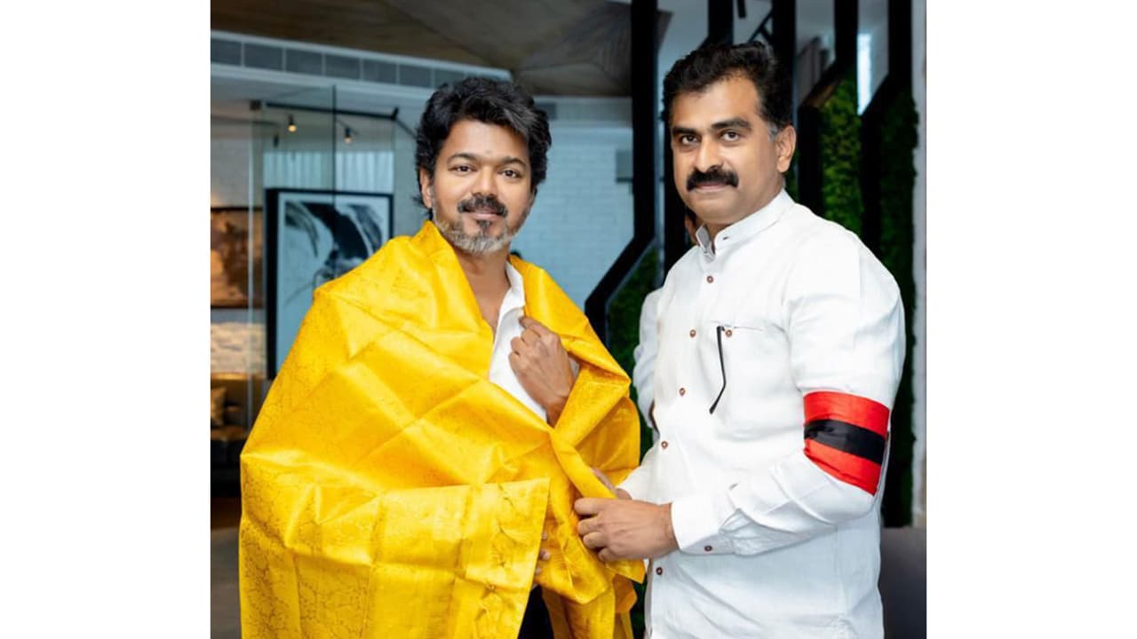 Durai Vaiko submits memorandum to CM Vijay for Trichy's development