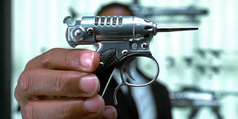 6 sci-fi weapons stronger than a lightsaber
