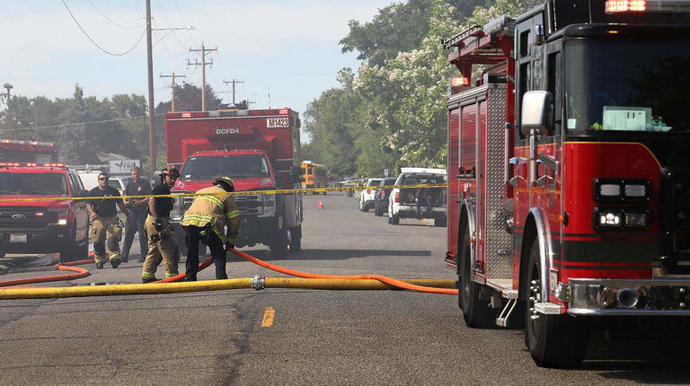 2-alarm fire ignites at notorious Richland 'junkyard' house