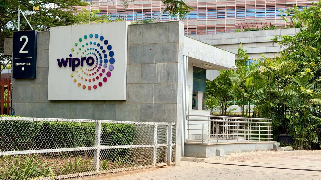 Wipro shares slide nearly 8%, defies IT peers as AI spending concerns ...
