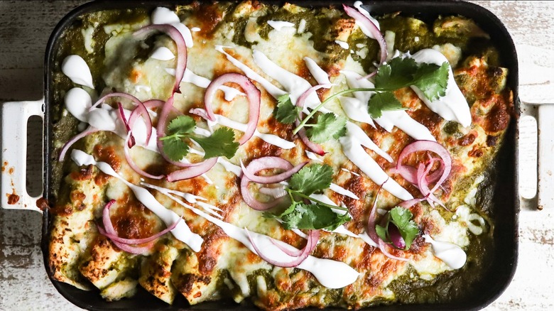 Salsa verde chicken enchiladas recipe