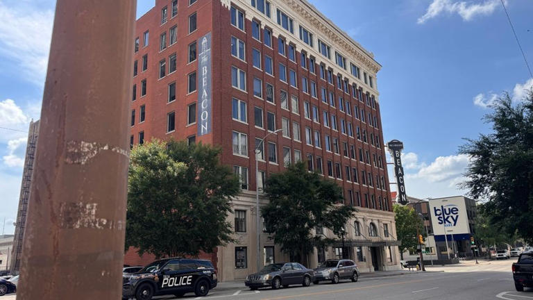 Downtown Tulsa's Beacon Building begins new chapter as residential ...