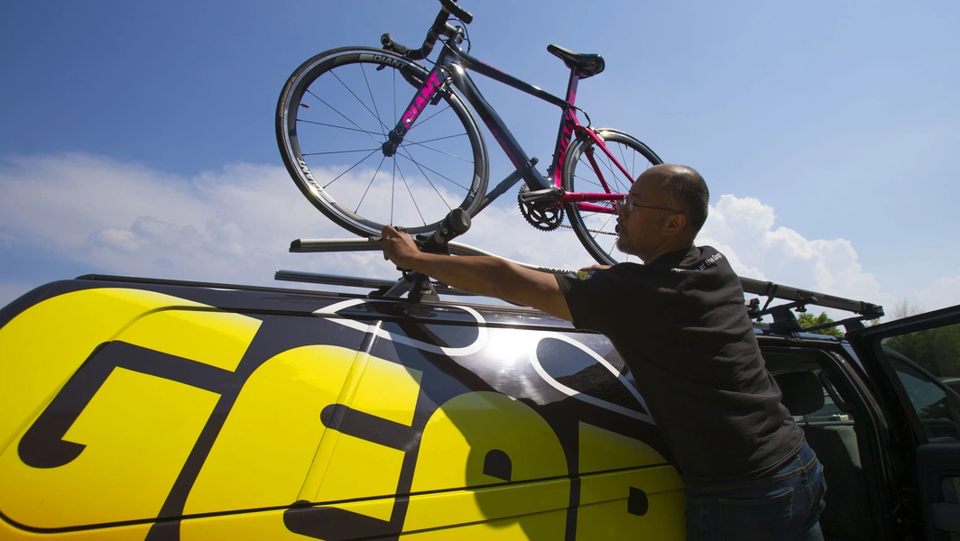 Choosing the perfect roof rack for adventures