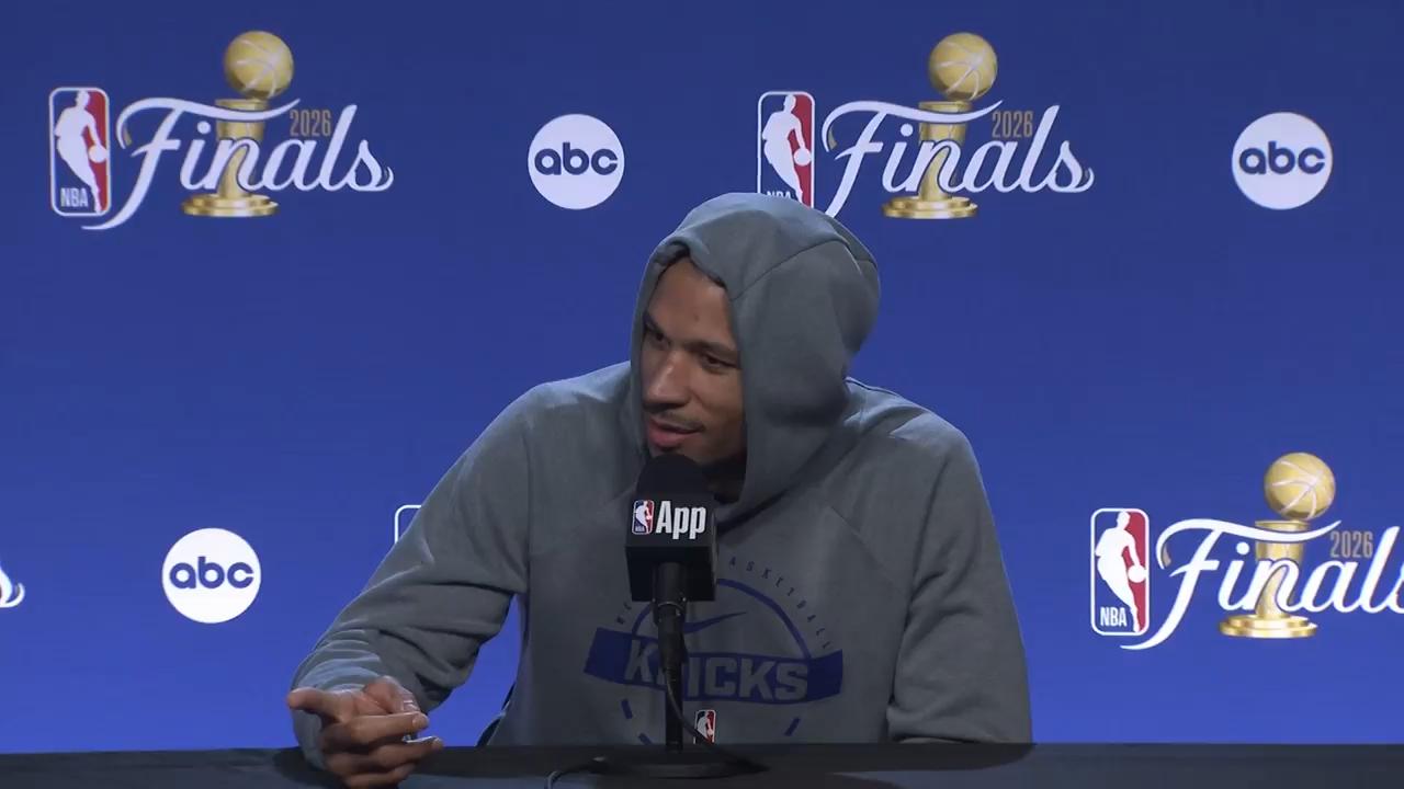 Moment: Josh Hart takes shot at Arsenal amid NBA Finals practice