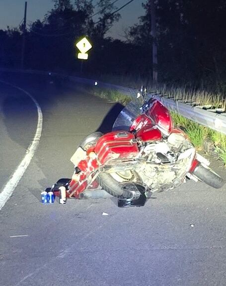 Man charged with child endangerment after crashing motorcycle