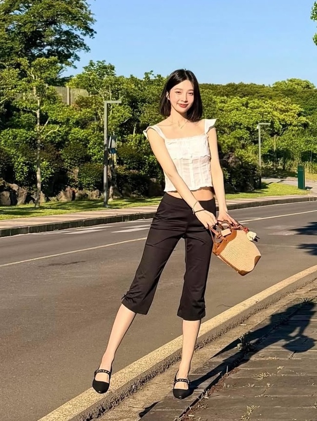 뼈말라 된 조이, 소화 어려운 카프리 팬츠도 찰떡