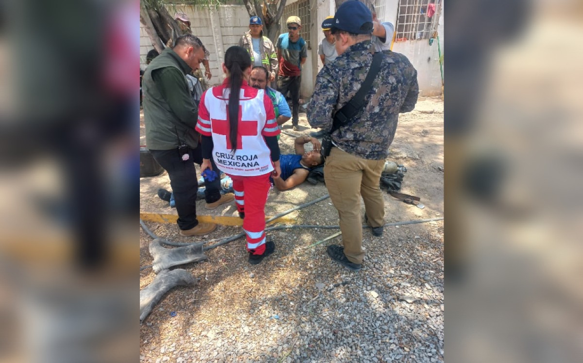 Trabajador de Simas Torreón se intoxica con gas metano en cárcamo