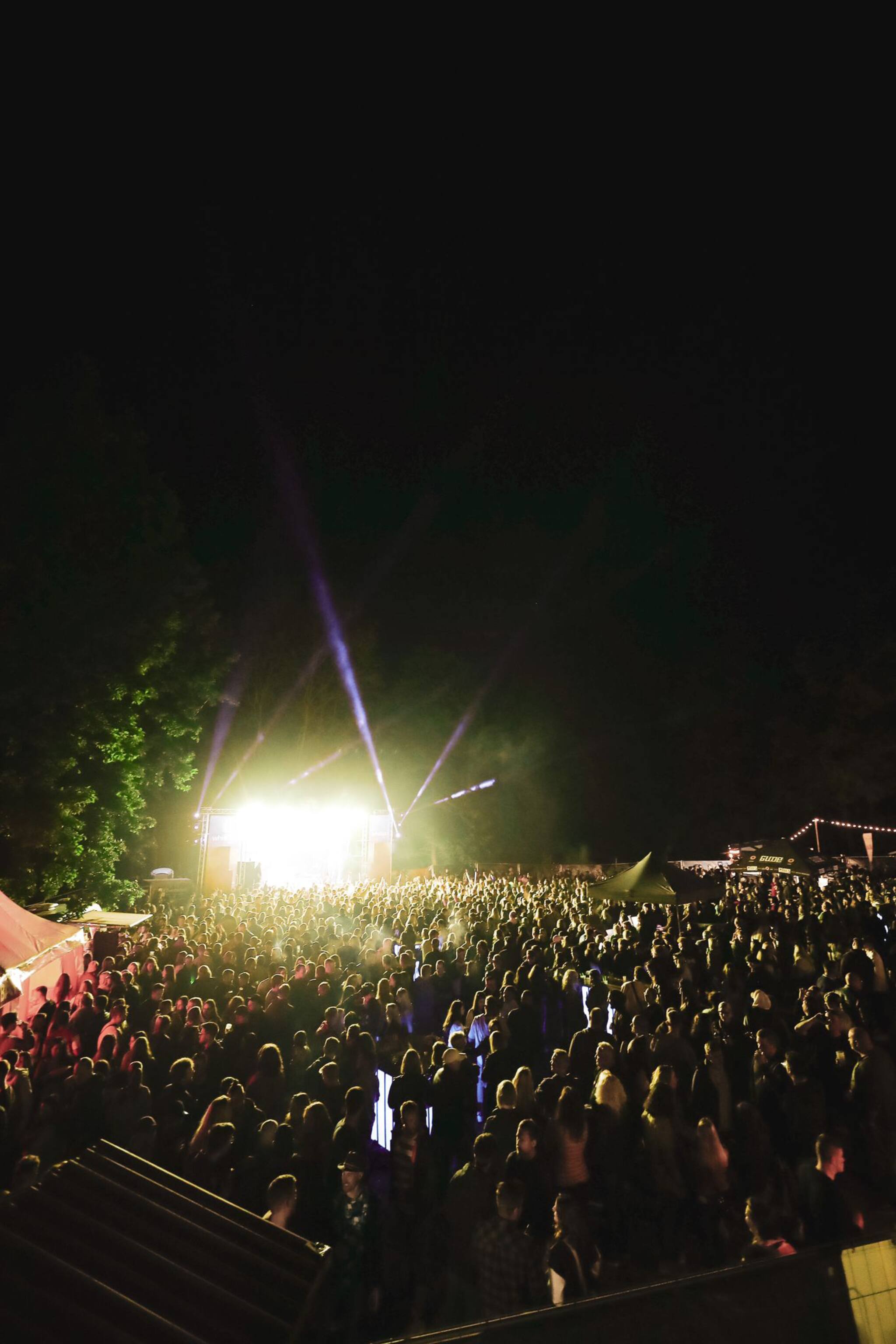 Zwei Tage, zwei Bühnen: Whitsun-Festival lockt zahlreiche Besucher nach ...