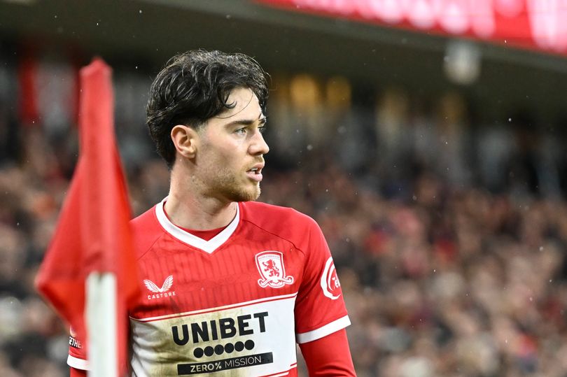 'Miles off' - Hayden Hackney transfer latest as Everton hold talks with ...