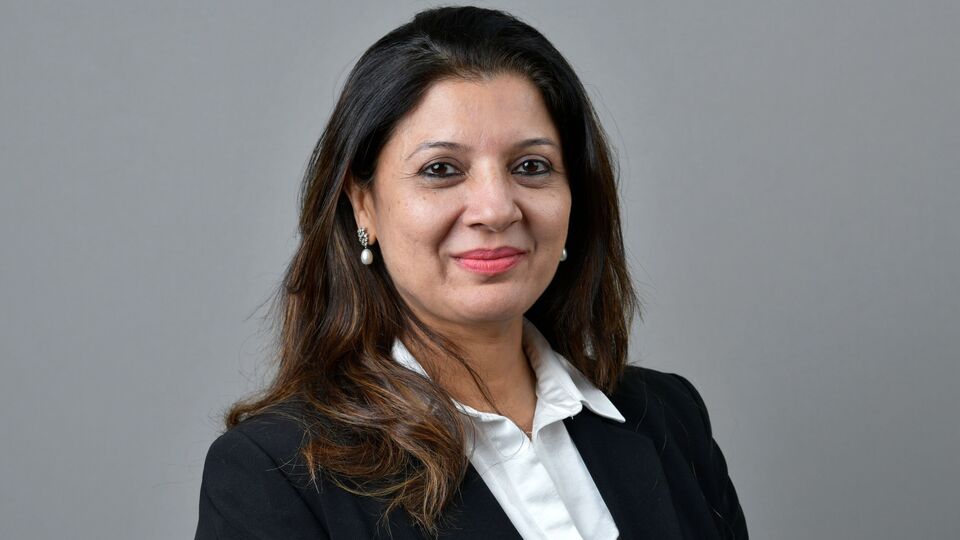 Buy or sell: Gift Nifty signals muted start, Vaishali Parekh recommends ...