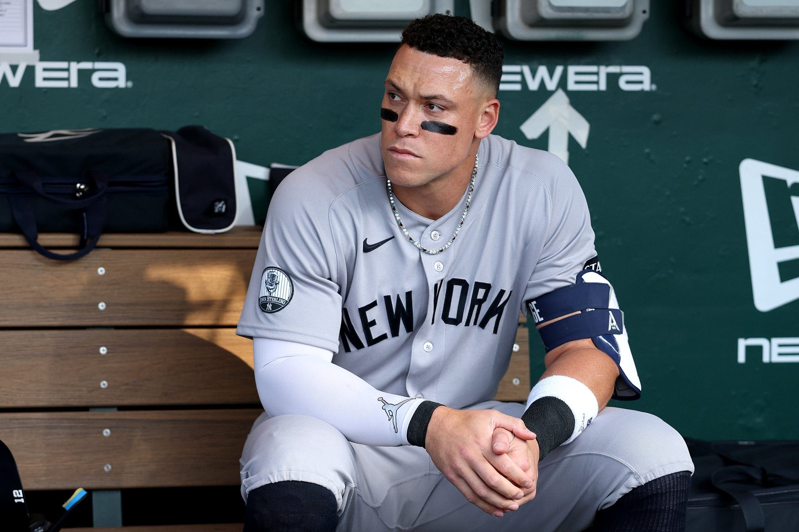 Aaron Judge officially out indefinitely with stress fracture in huge ...
