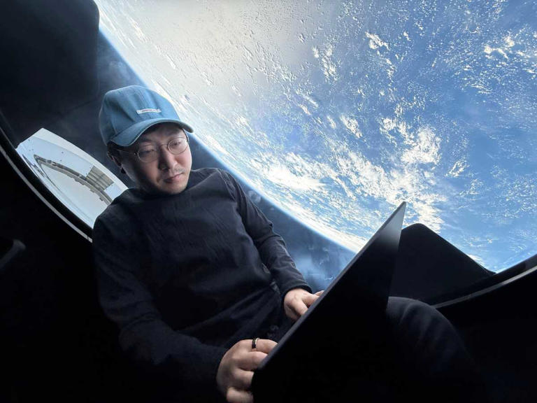 SpaceX launches 53 new Starlink satellites in less than 19 hours from ...