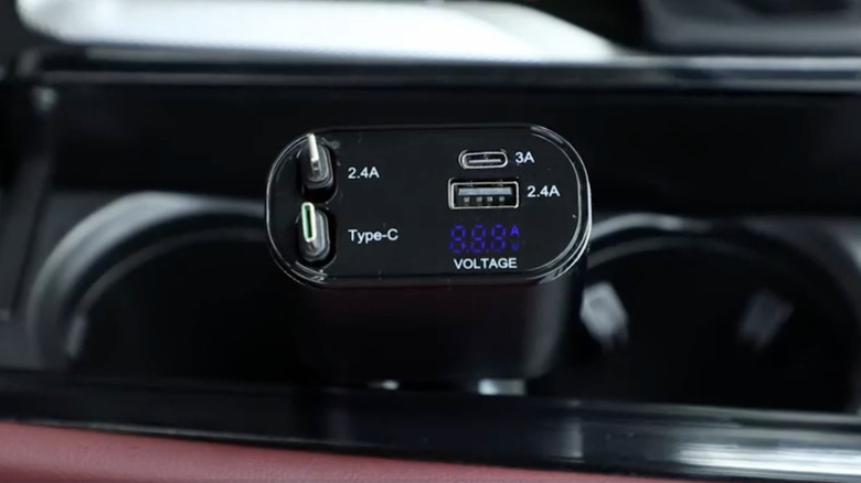 3 handy car accessories that use your car's 12V outlet