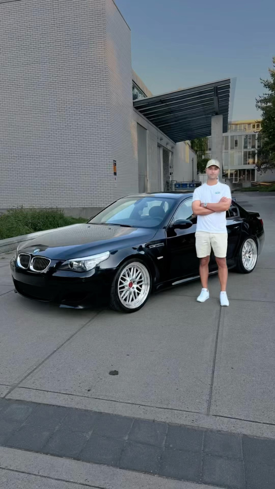 This BMW M5 hides a 700 HP supercharged engine