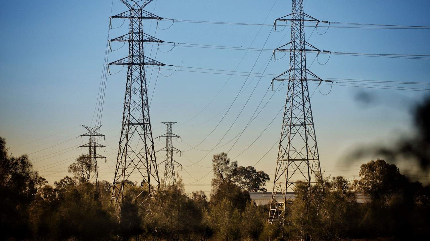 Energy prices to fall across Queensland after national drop in prices