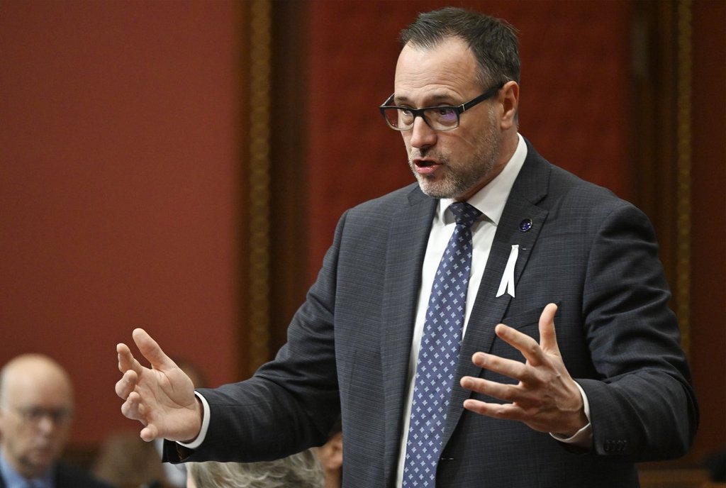 Quebec tables bill to extend French language rules to adult education ...