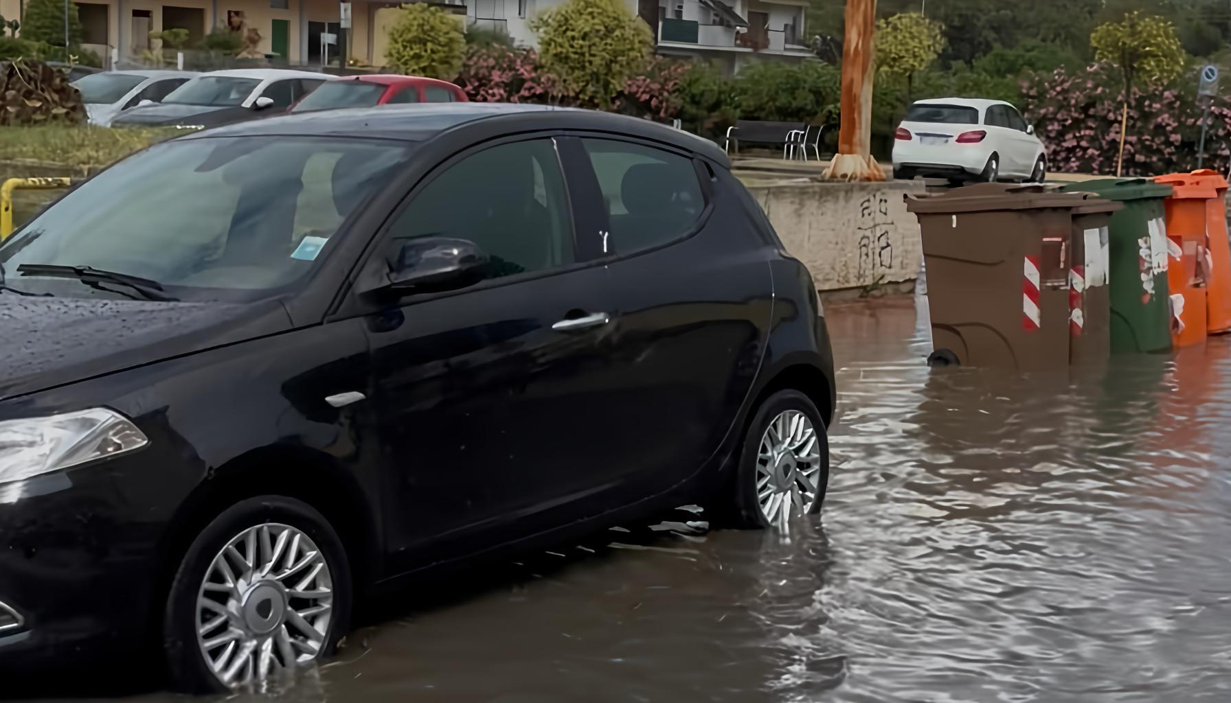 Via Abruzzi sott’acqua, Sprecacè: "Opera da un milione e problemi"