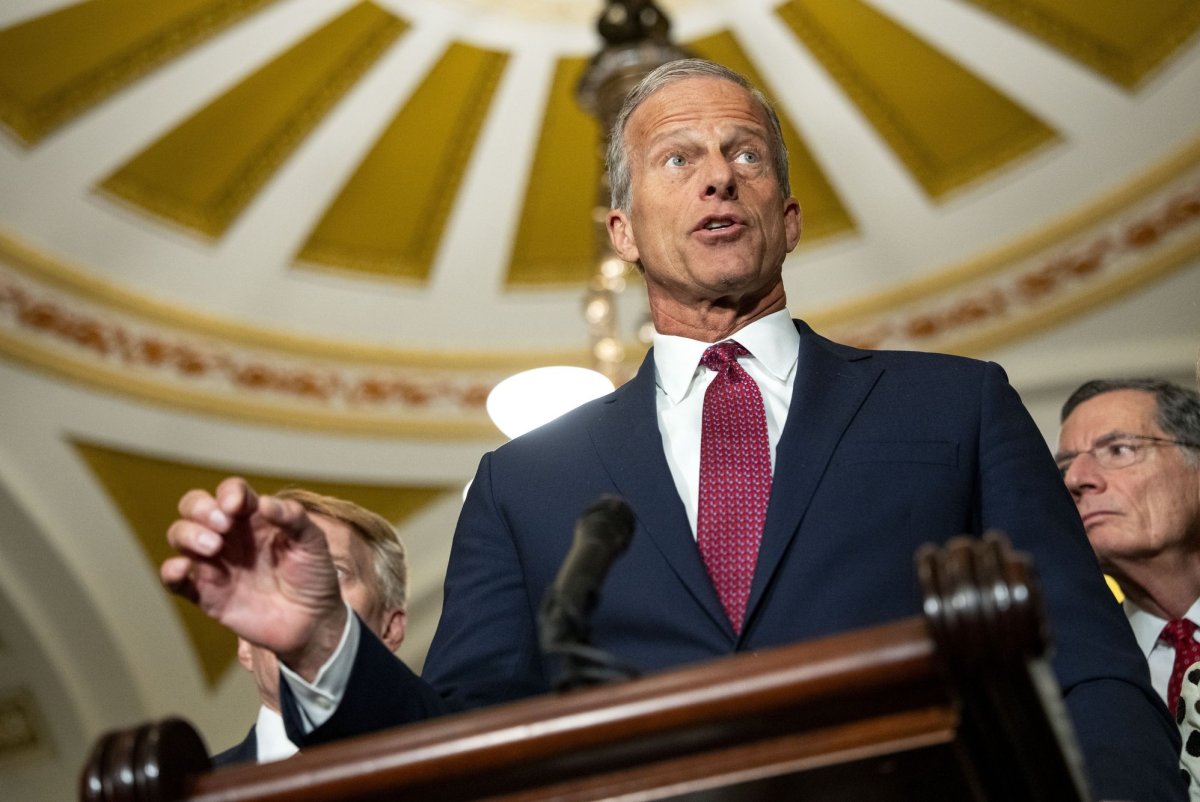 DOJ charges Okla. man with threatening Sen. John Thune, family members