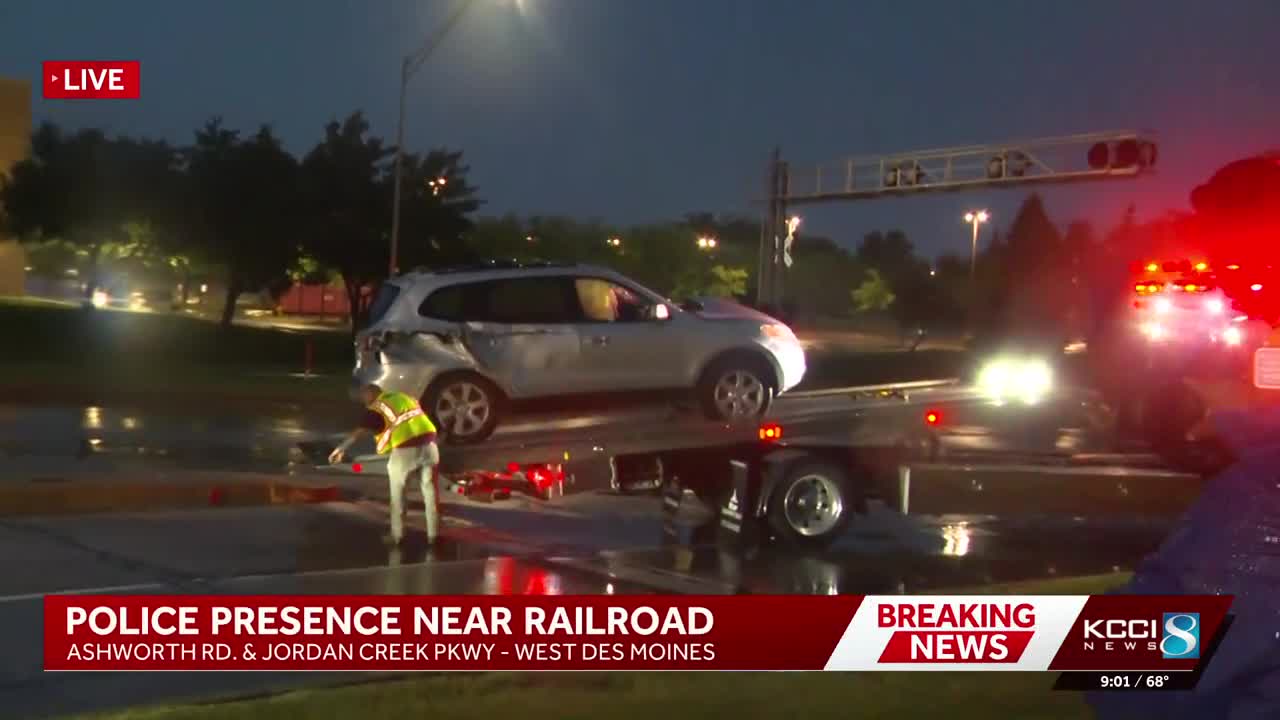 Heavy first responder presence near railroad crossing in West Des Moines