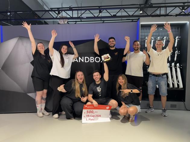 VR-Cup in Alsfeld: Sparkasse vergibt 950 Euro Preisgeld an Gamer