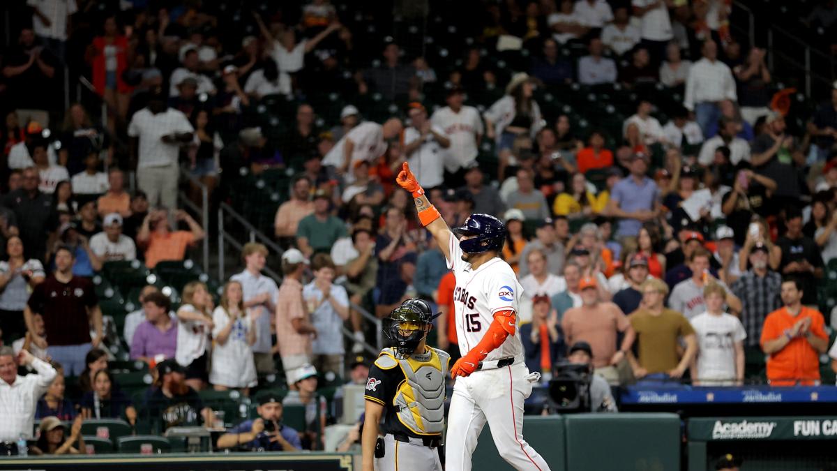 Isaac Paredes alcanza los 100 jonrones en Grandes Ligas