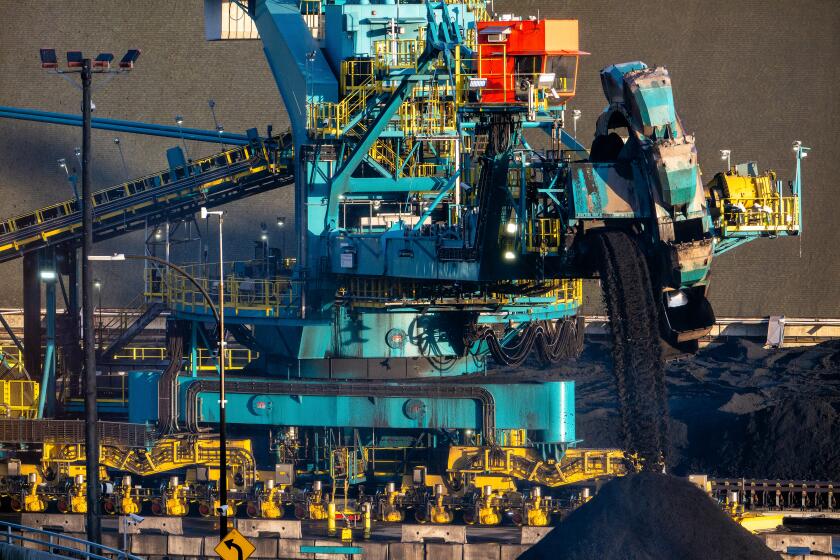 Trump announces new coal export terminal in Oakland