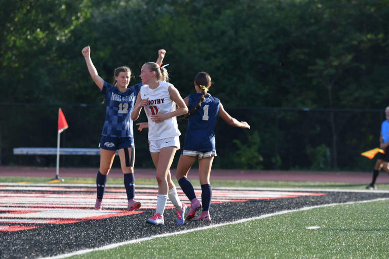 Father McGivney advances to Illinois Class 1A state championship game