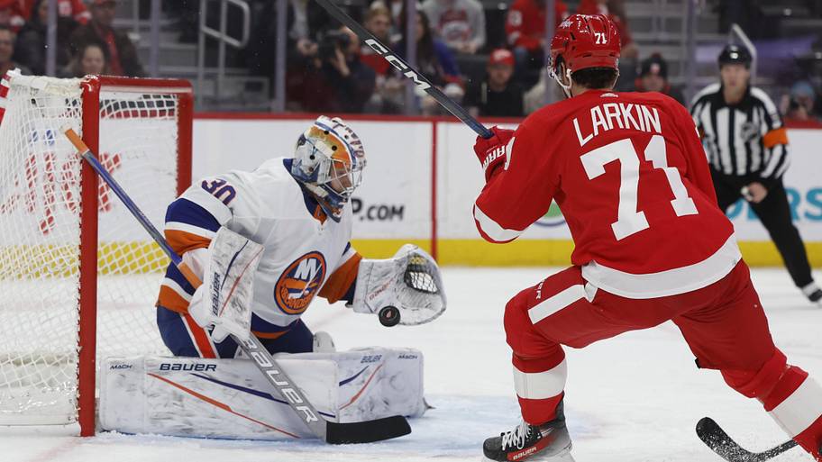 Dylan Larkin has reportedly requested a trade from the Red Wings ...