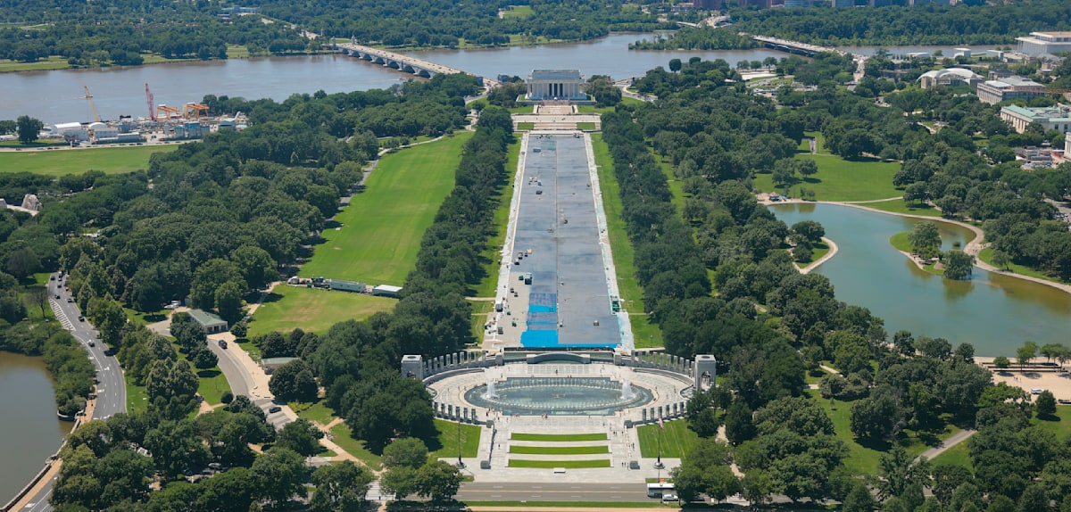 Washington soll „Trump-Promenade“ bekommen – Kennedy Center entfernt ...
