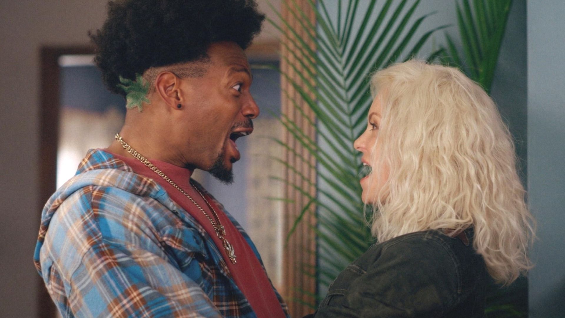 'Scary Movie' review: Anna Faris reboot is sometimes funny but mostly dull