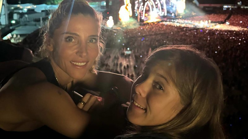 Elsa Pataky meets Pink backstage after pop star's Melbourne concert