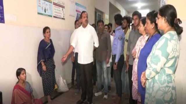 UT Khader warns absent doctors after surprise inspections