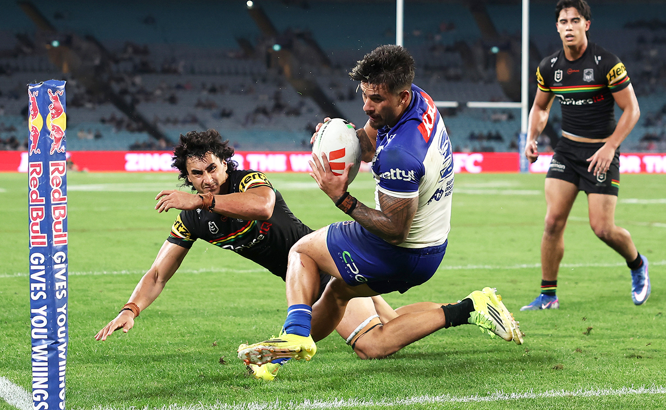 Bulldogs ink deal with outside back after two players quit the club ...