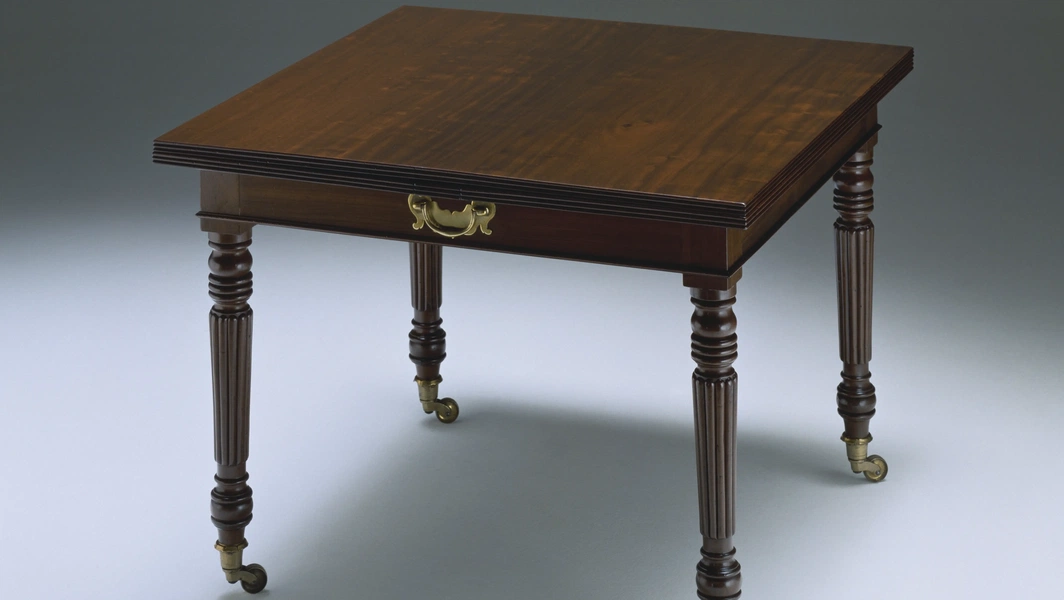 Identifying and valuing vintage wood furniture