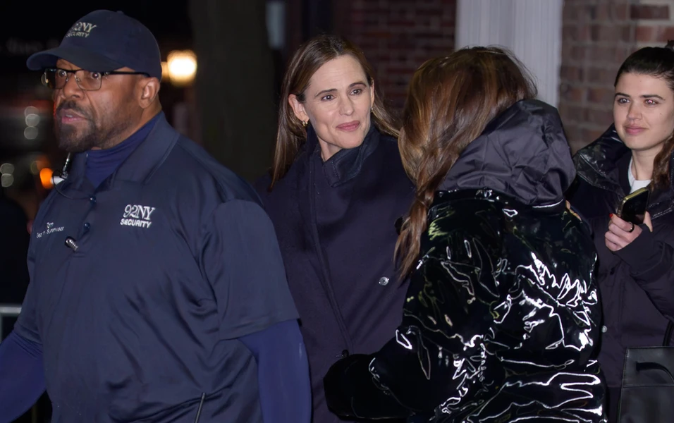Jennifer Garner embraces acting return without apologizing to kids