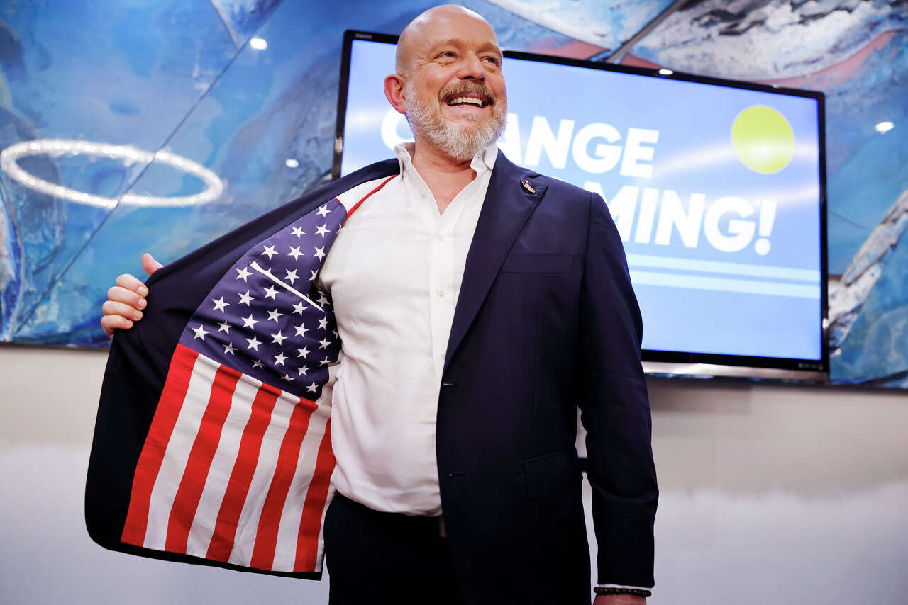 Republican drops from top spot in California governor's race