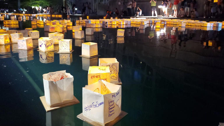 Water lantern festival | A beautiful evening for families to remember ...