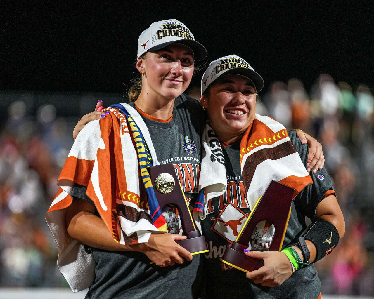 After repeat, can Texas softball supplant Oklahoma atop the sport? | Golden