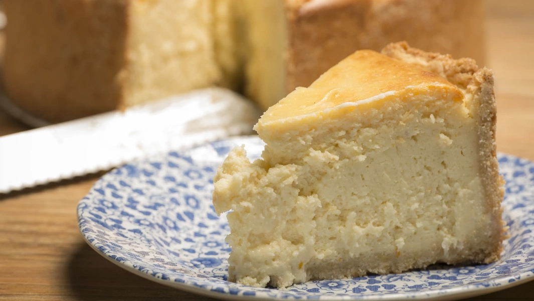 Blackberry and pine nut cheesecake recipe