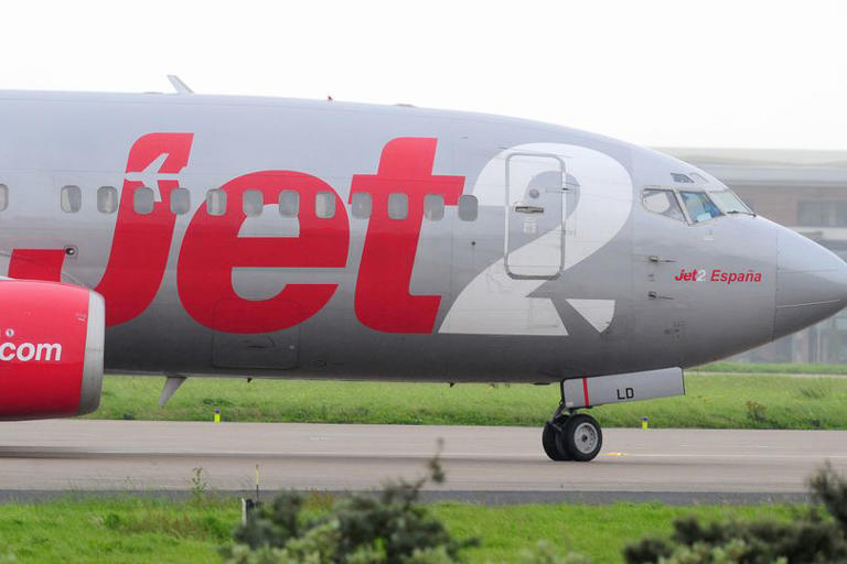 Jet2 outlines 'overall weight limit' luggage rules and when charges ...