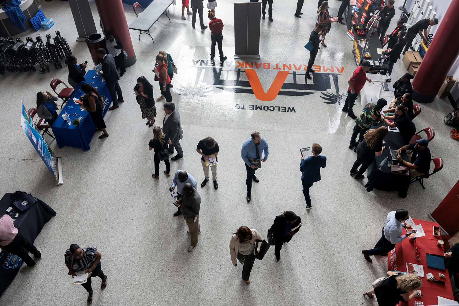 US added 172,000 jobs in May, even as inflation squeezes consumers