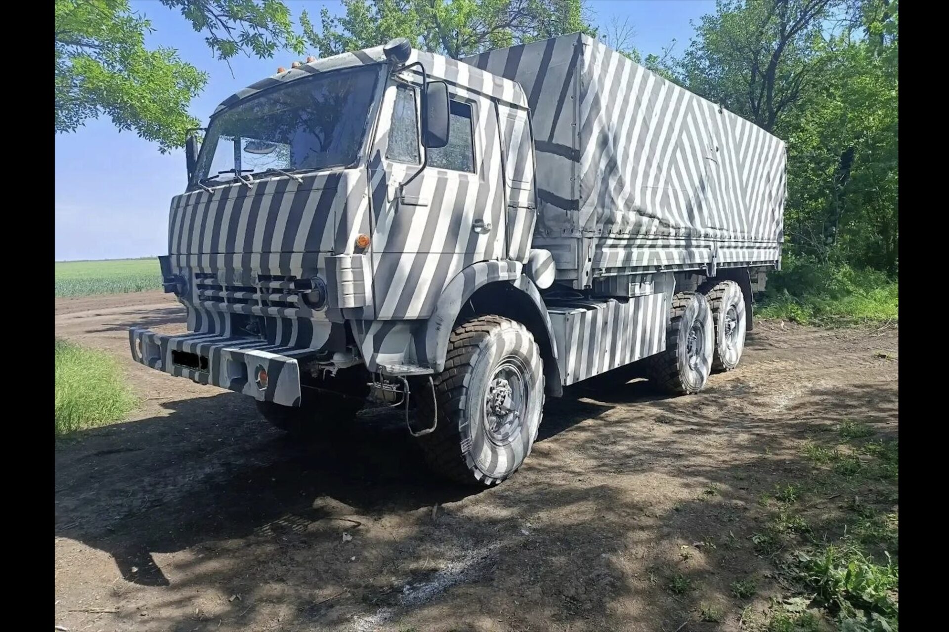 Russia turns to a century-old tactic to protect its vehicles