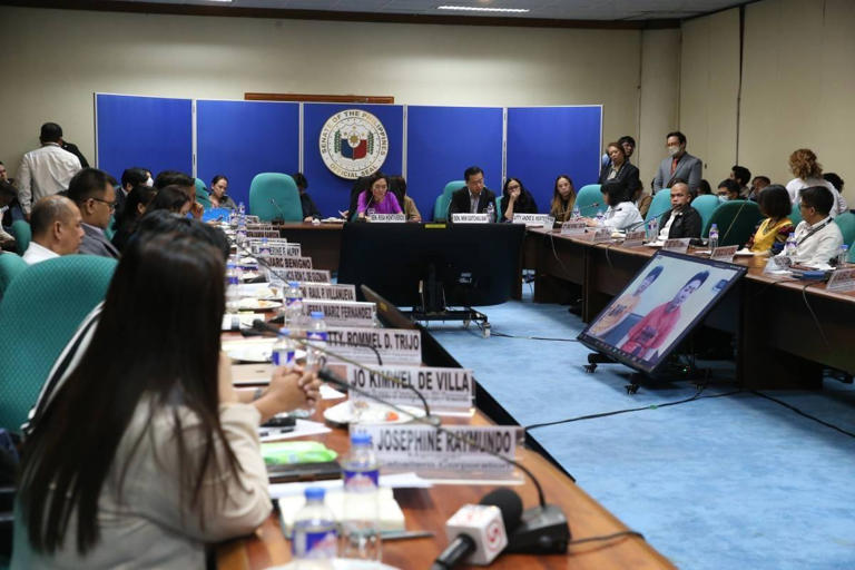 Is love in the air at the Senate? Netizens ship '#WinRi'