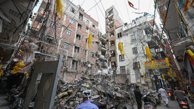 In South Delhi’s Hauz Rani, residents rely on themselves and their ...