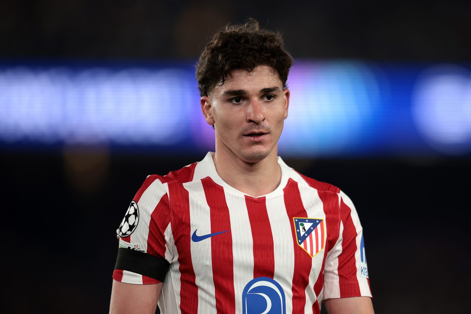 Transfer news – Alvarez pushed towards PSG by Atlético Madrid!