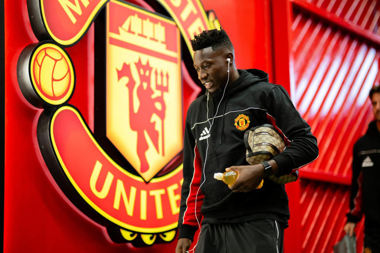 Man Utd star closes in on transfer as executive confirms talks