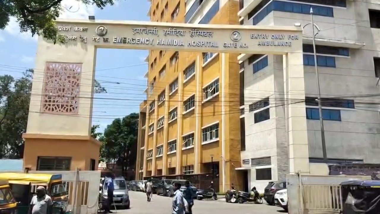 'Furnace': Madhya Pradesh hospital's burn ward patients suffering in heat