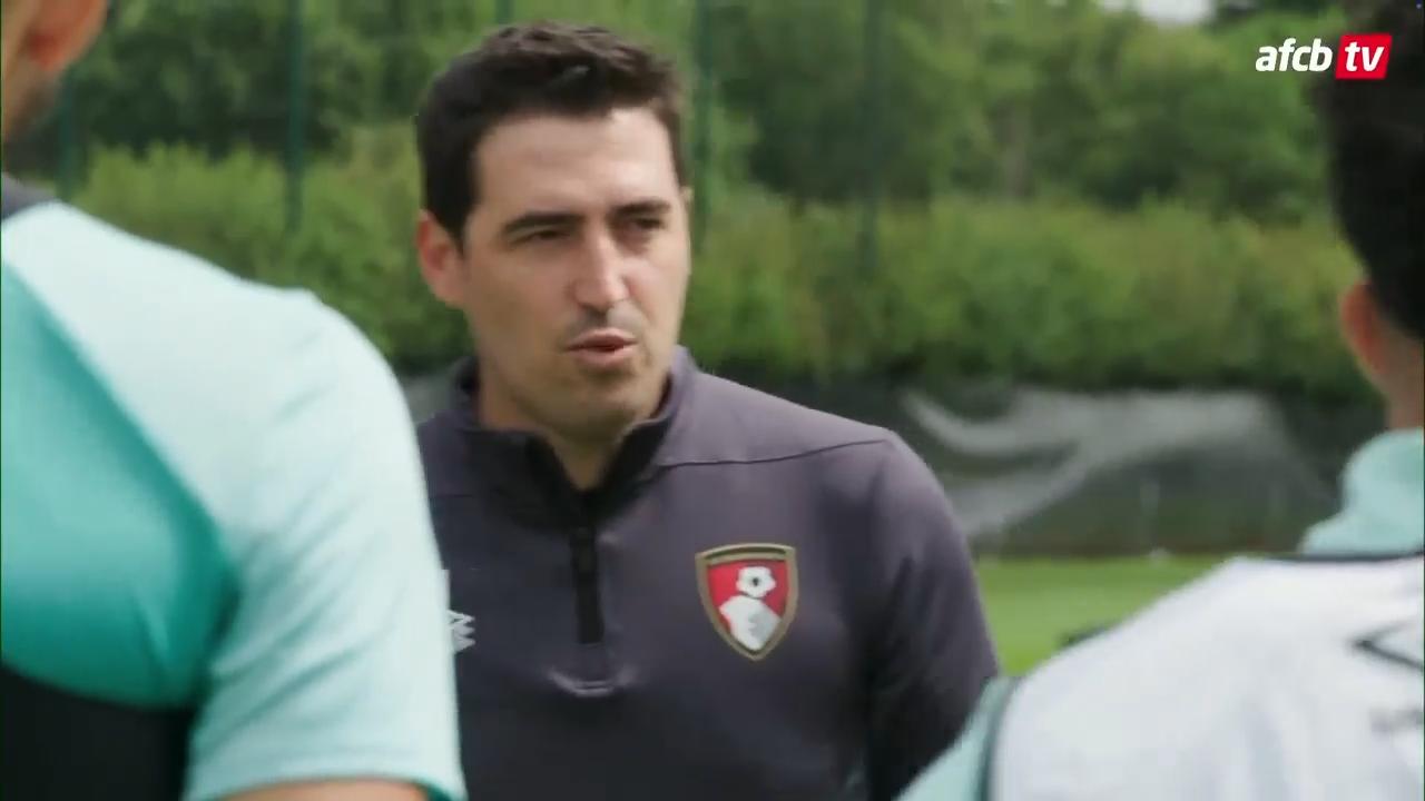 File: Liverpool appoint Iraola after Slot sacking